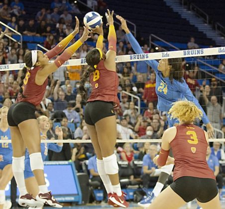 NCAA volleyball: San Diego tops Pepperdine, big B1G slate on tap ...