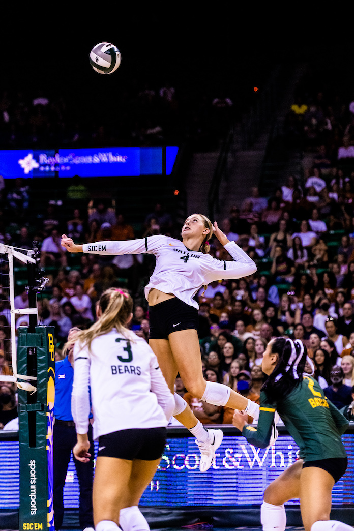 Texas lone unbeaten in NCAA volleyball after Elon stuns Towson, Pacific ...