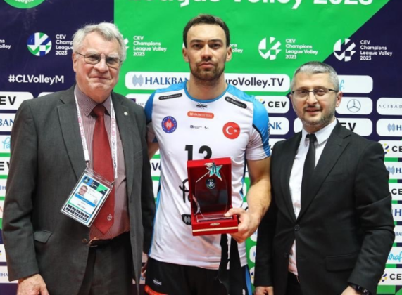 International men: Jaeschke, Holt, Beijing win Chinese title; Ma'a ...