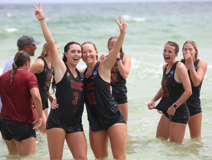 3-peat! USC's Nourse twins clinch NCAA beach volleyball title for Trojans