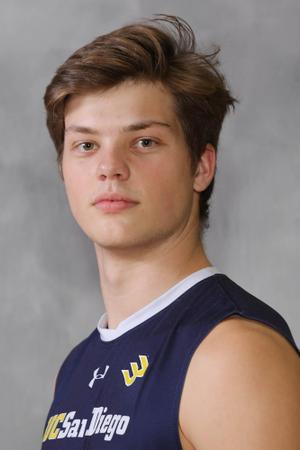 Volleyball lines run deep in hyper-competitive Ewert family ...