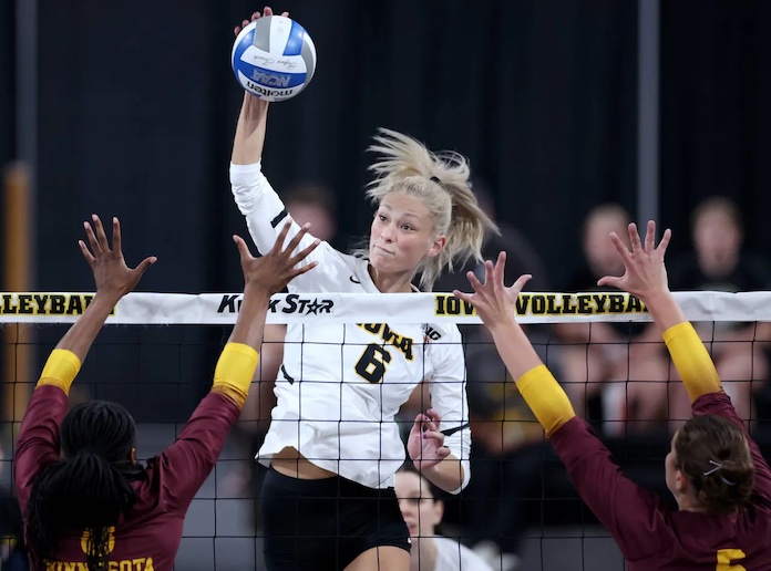 WSU sweeps Washington; Arizona St. stays unbeaten; Minnesota, Iowa St ...
