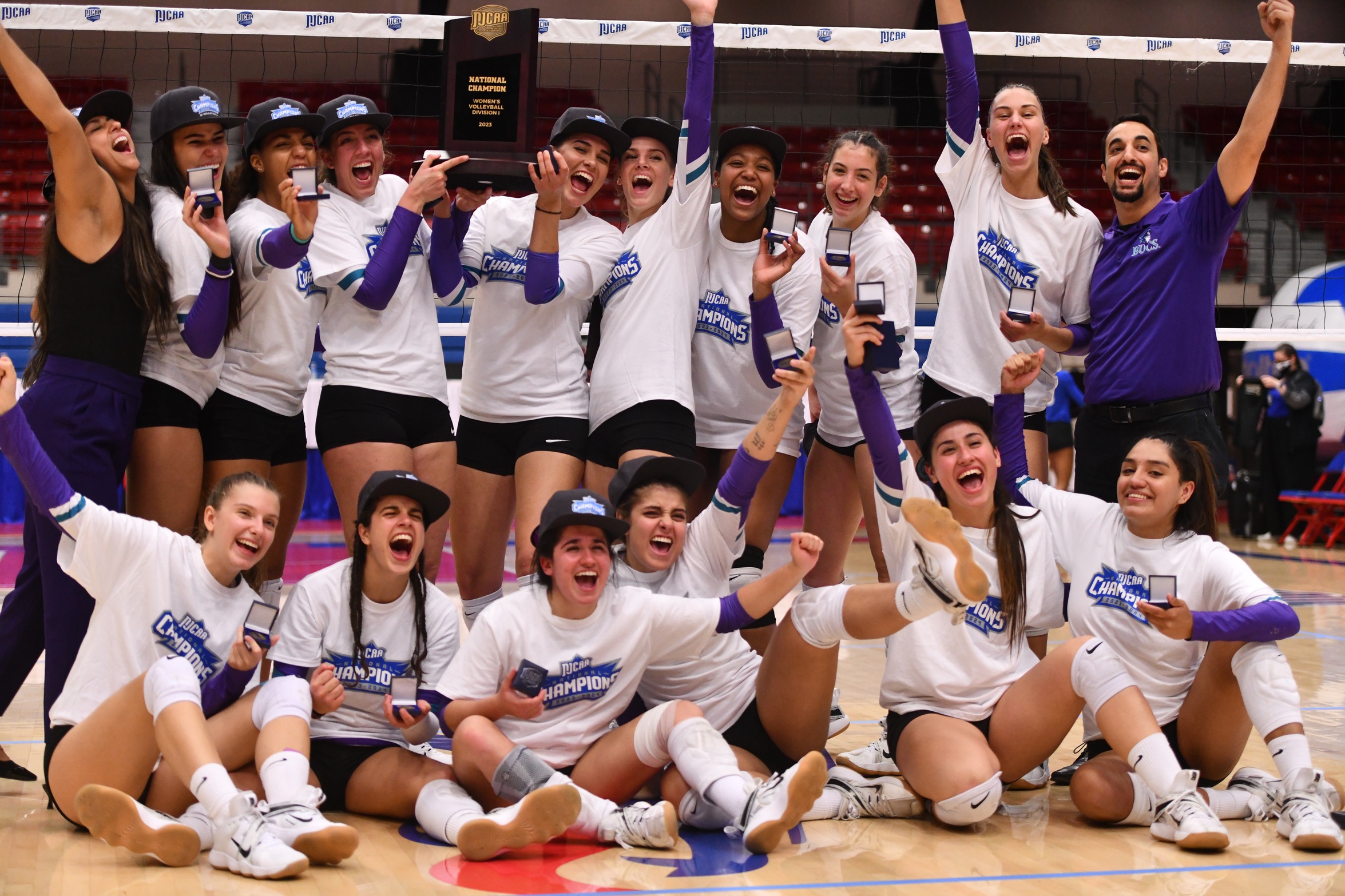 Florida SW's Alarcon, Cowley's Bonomi, Dallas-Eastfield's Davis top VBM ...