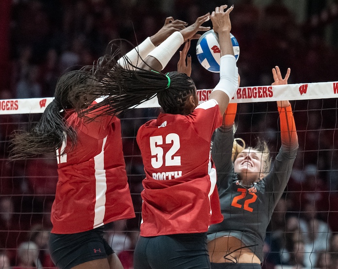 NCAA volleyball results: Wisconsin wins; WKU, WMU conf. champs