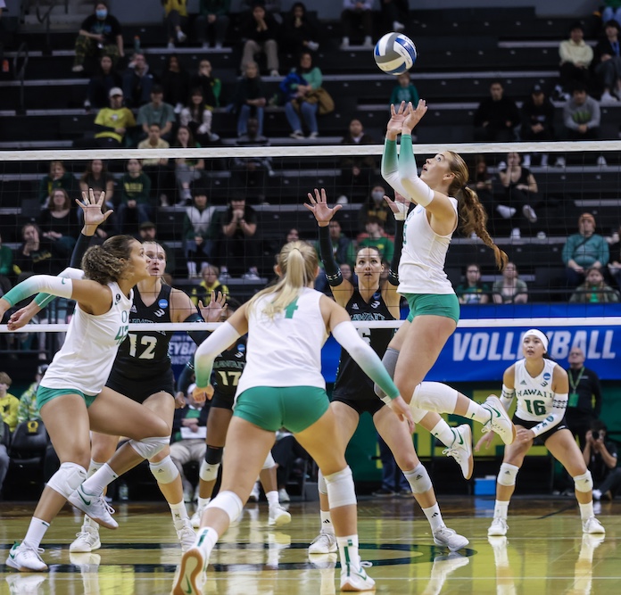 Powerful, balanced Oregon ready for "Big Ten championship" at Wisconsin ...