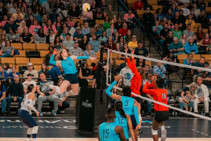 Pro Volleyball Federation: Thrill opens at Omaha; Gillen wows; TV woes ...